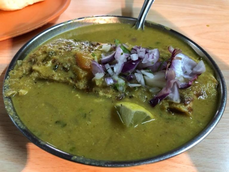 Try Ross Omllete & Cutlet pav when in Goa - Restaurants De Goa